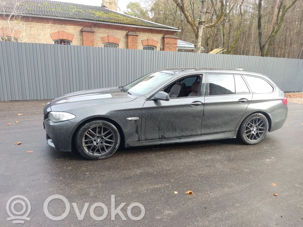 8132375 BMW 5 F10 F11 Manufacturer badge logo/emblem, 10.00 € | RRR