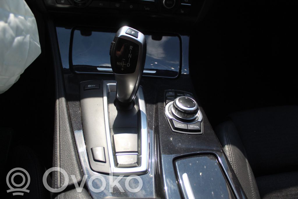 9165206 BMW 5 F10 F11 Autres pièces de carrosserie, 15.00 € | OVOKO