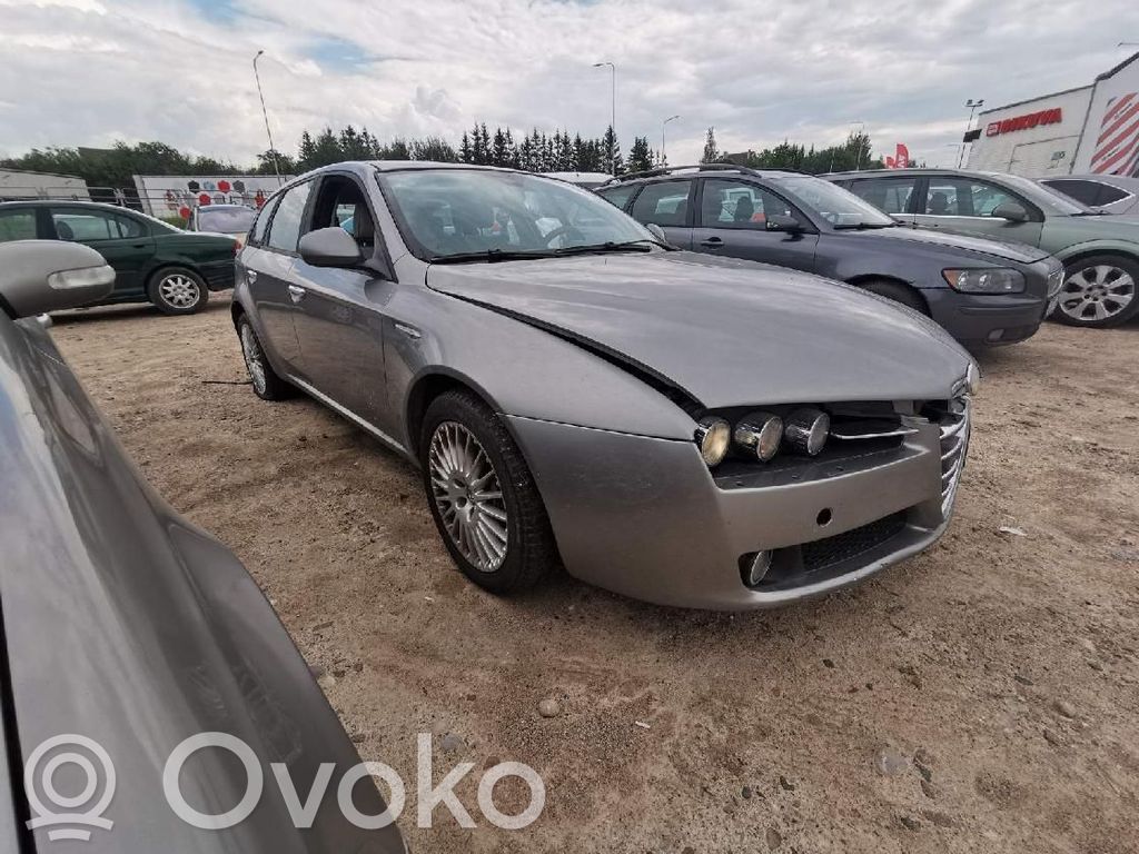 156068727 Alfa Romeo 159 Radio/CD/DVD/GPS head unit, €203.50 | RRR