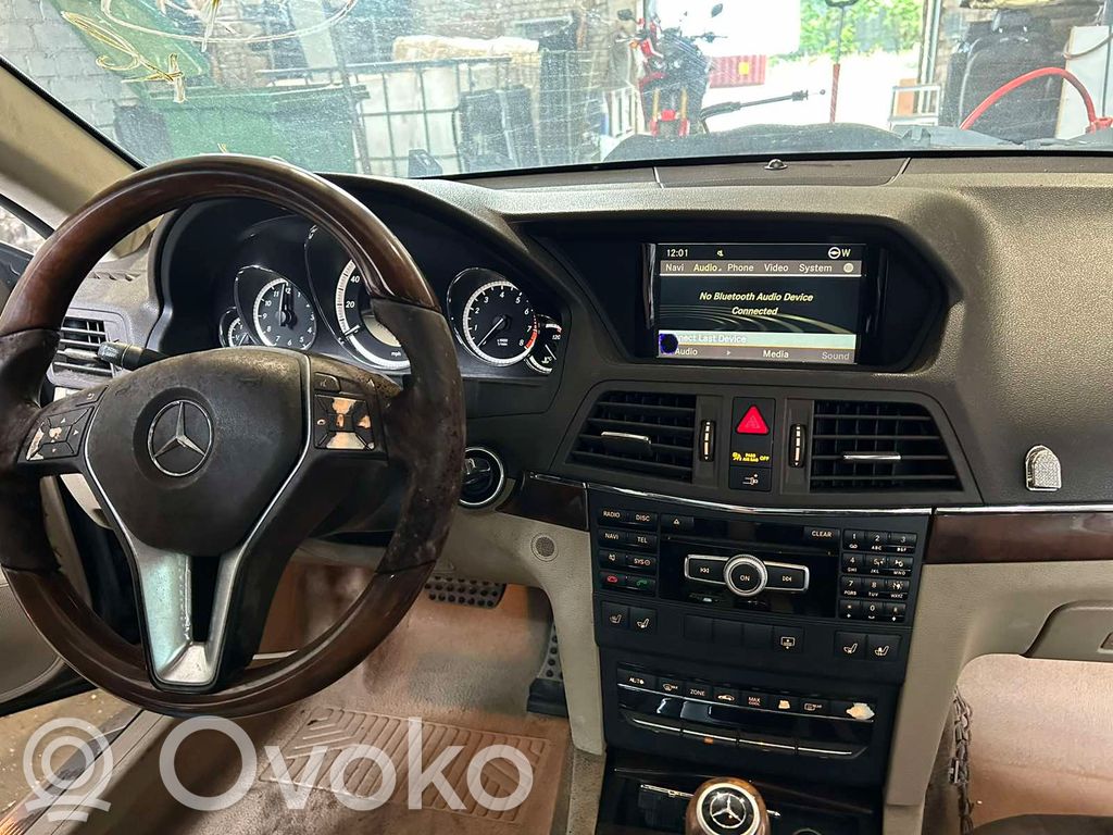 A2075240930 Mercedes-Benz E C207 W207 Front bumper skid plate/under ...