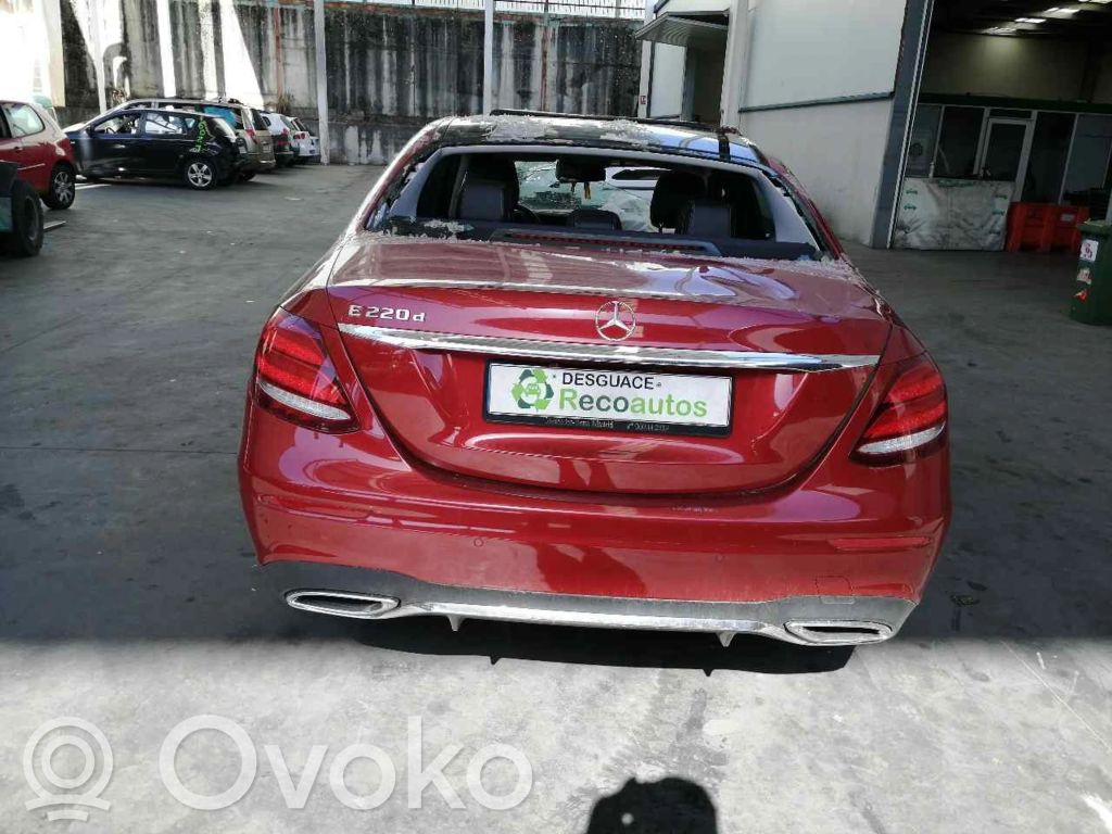 A2056800035 Mercedes-Benz E AMG W210 Garniture inférieure, 21.65 € | OVOKO