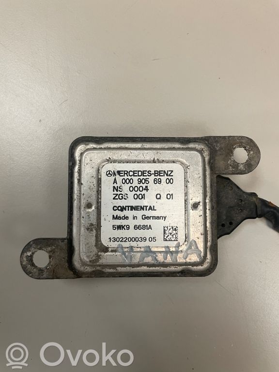 A0009061505 Mercedes-Benz C AMG W205 Relais de batterie fusible, 19.00 ...