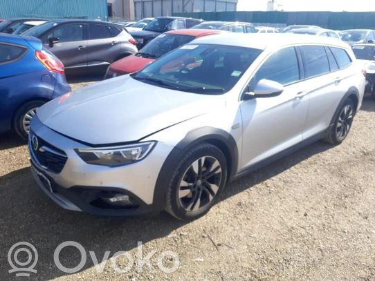 551004542 Opel Insignia B Apakšējais režģis (trīsdaļīgs), 25,00 € | RRR