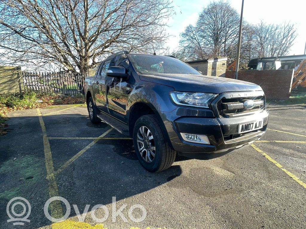 EB3B8C291B Ford Ranger Radiateur panneau supérieur d'admission d'air ...