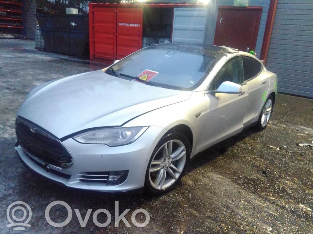 104571900E Tesla Model S Hybrid / Electric Car Battery Cell, €816.76 | RRR