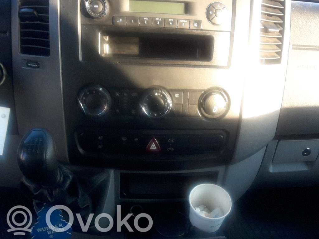 2E0407303P Volkswagen Crafter Front wheel hub spindle knuckle, €227.27 ...