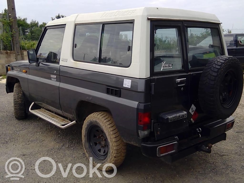 Toyota Land Cruiser (BJ70) Glove box set, €60.00 | RRR