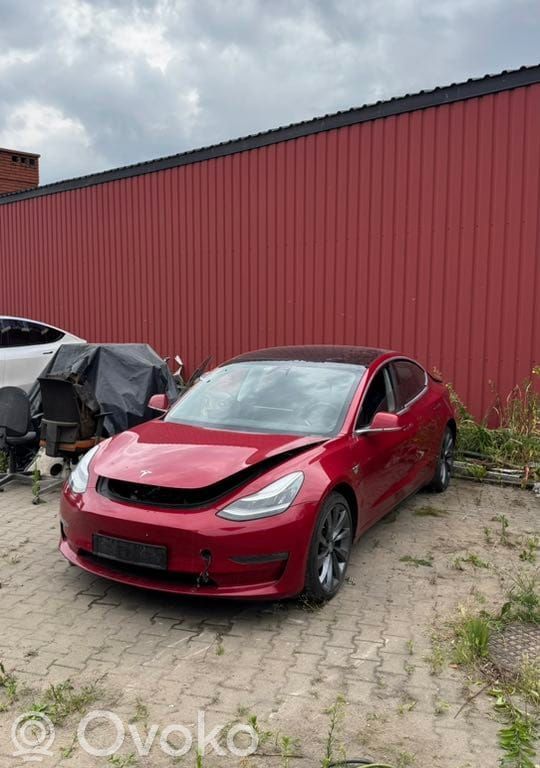 108158400B Tesla Model 3 Rear arch fender liner splash guards, €58.82 | RRR