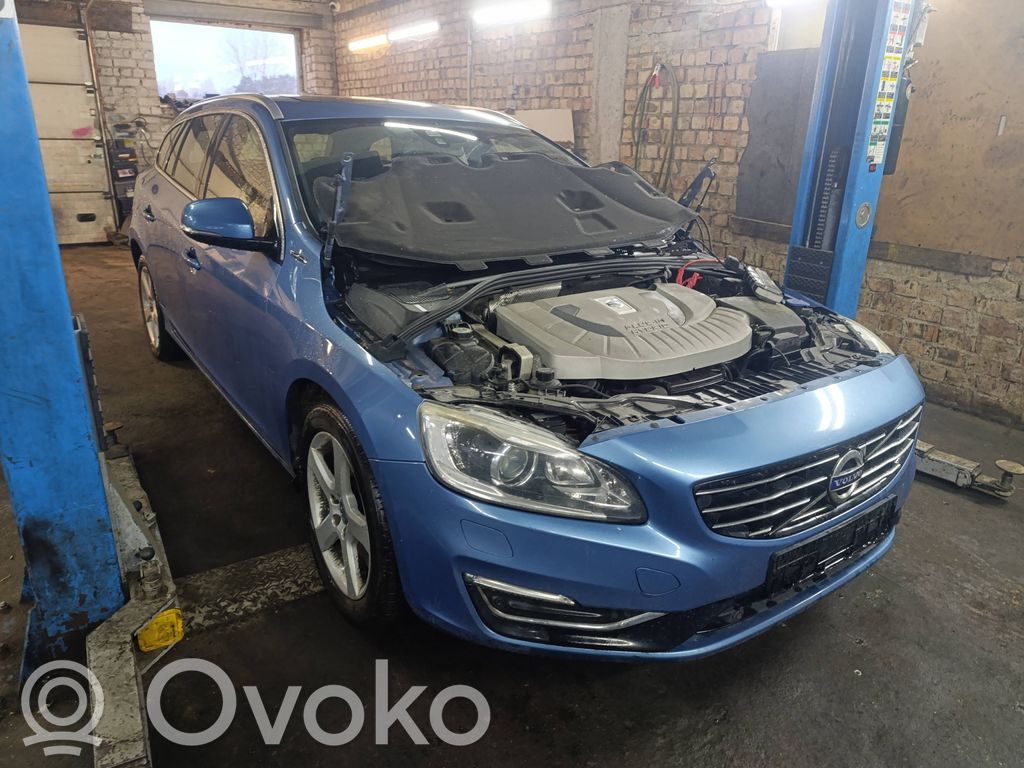 31319055 Volvo V60 Gearbox oil cooler pipe/hose, €25.00 | RRR