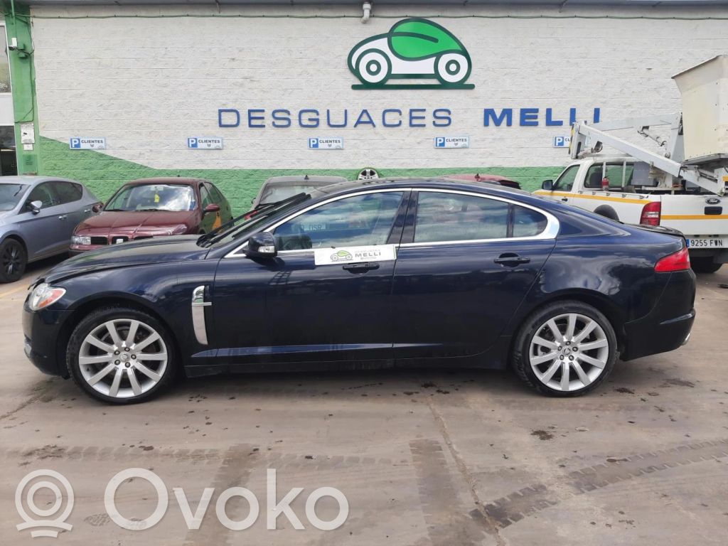 C2Z1729 Jaguar XF X250 Takavalot, 83,56 € | OVOKO