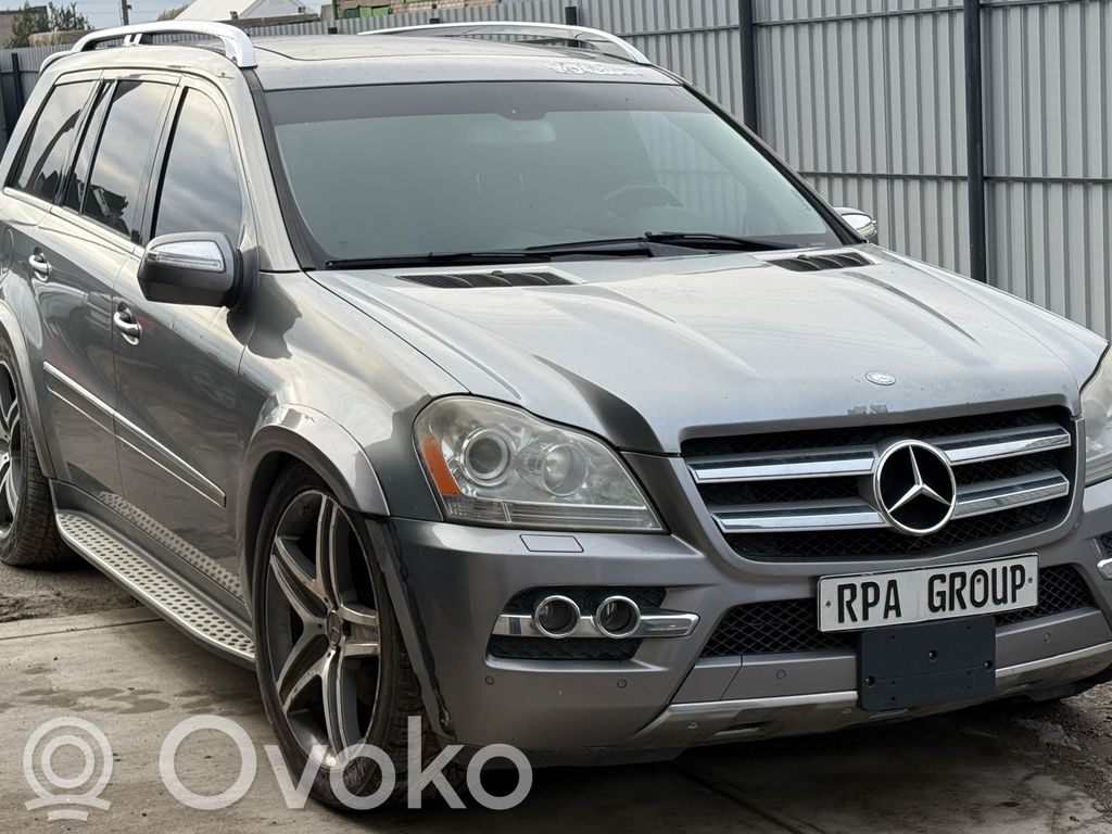 Mercedes-Benz GL X164 Pneumatic air compressor holding bracket, €38.00 ...