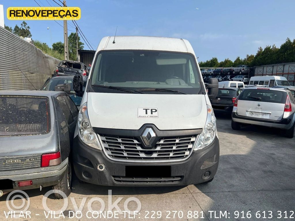 233002654R--B Renault Master III Starter motor, €85.00 | RRR