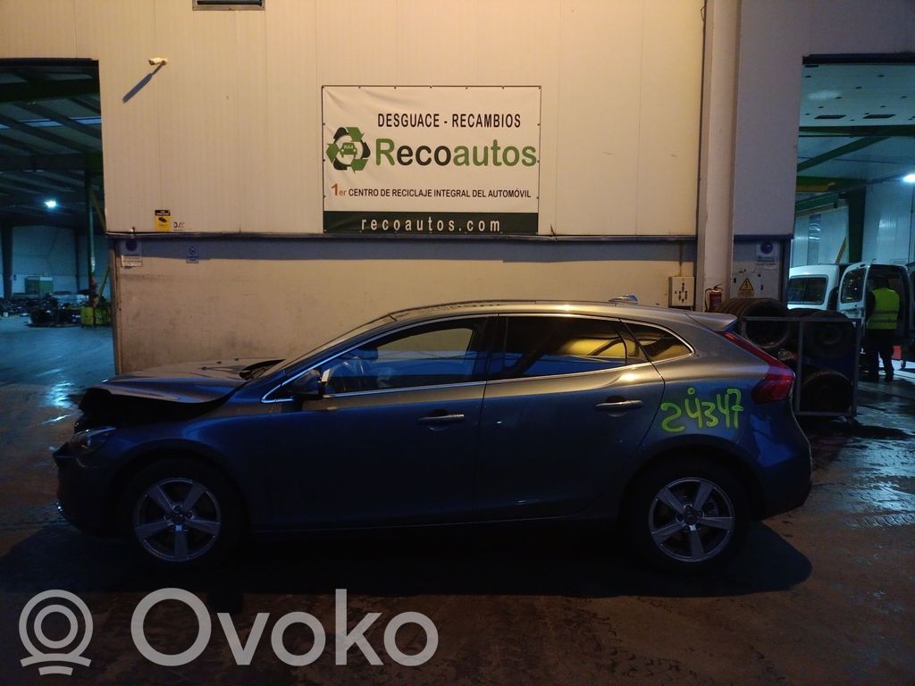 31302822 Volvo V40 Front wheel hub spindle knuckle, €166.61 | RRR