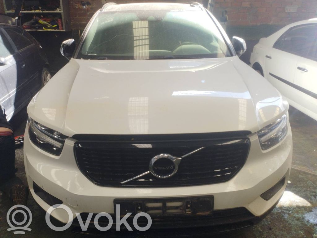 39790894 Volvo XC40 Priekio detalių komplektas, 6 550,00 € | RRR