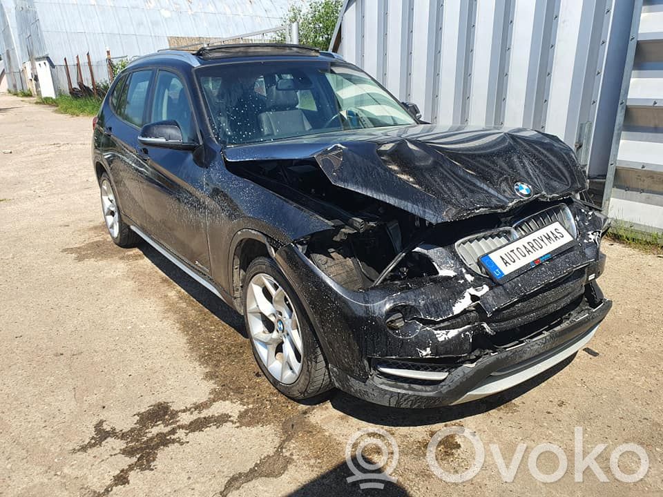 7303768 BMW X1 E84 Lame de pare-chocs avant, 20.00 € | OVOKO