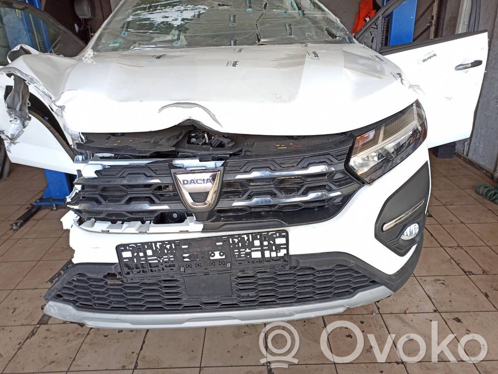 620727869R Dacia Jogger Front bumper lip, 72.00 € | RRR