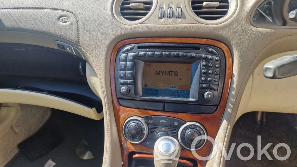 A2307200174 Mercedes-Benz SL R230 Boîte de rangement de porte avant ...