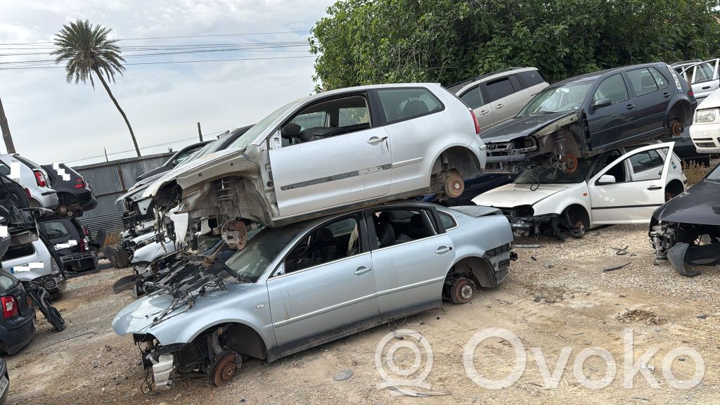 Volkswagen PASSAT B5.5 Front door lock, €31.94 | RRR