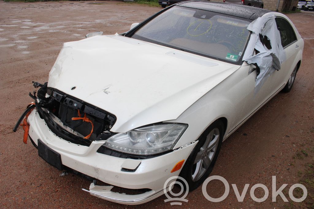 Mercedes-Benz S W221 Traverse de pare-chocs avant, 103.50 € | OVOKO