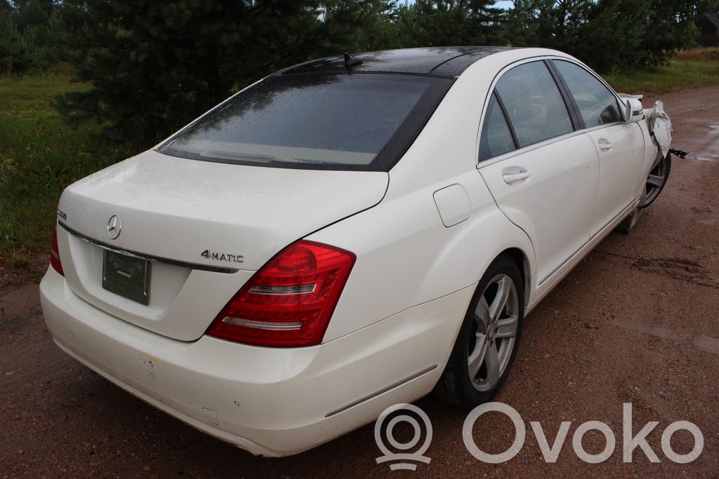 Mercedes-Benz S W221 Traverse de pare-chocs avant, 103.50 € | OVOKO