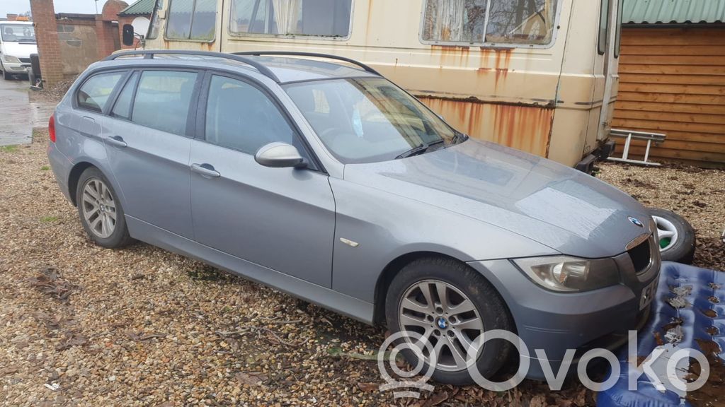 BMW 3 E90 E91 Sparnas, 40,00 € | RRR