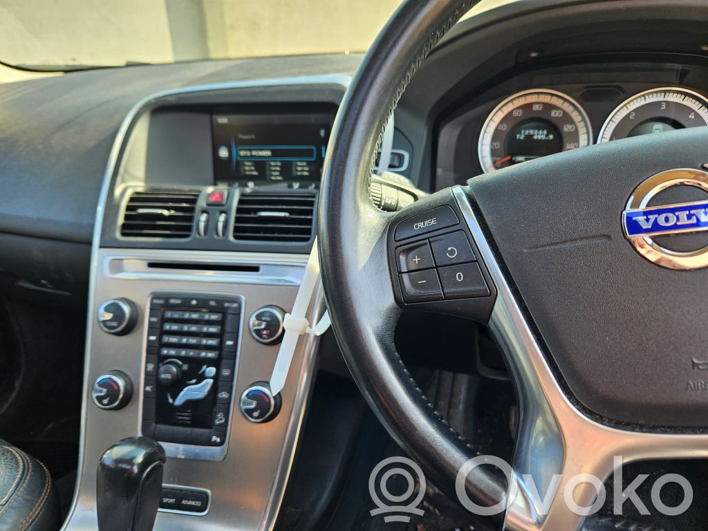 30753424 Volvo XC60 Réservoir de liquide lave-glace, 64.00 € | OVOKO