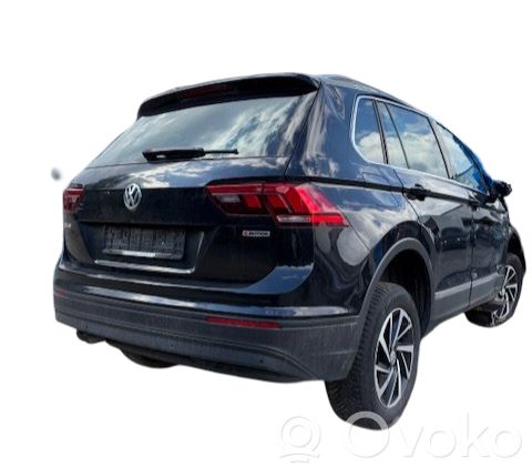 5Q0959651B Volkswagen Tiguan Airbag deployment crash/impact sensor, €6. ...