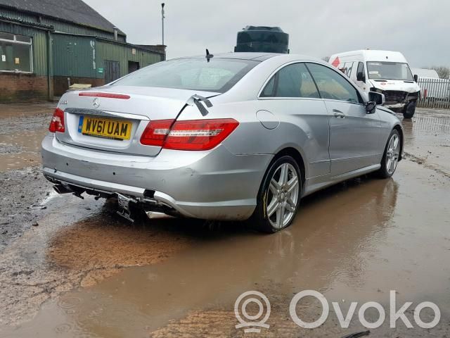 TAN133641 Mercedes-Benz E A207 Tuyau de climatisation A2048305116 ...
