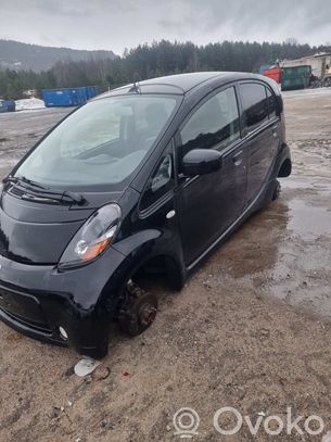 Mitsubishi i MiEV Tur vorne 135 00 RRR