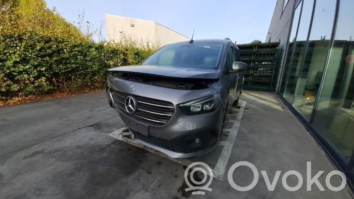 A4207200700 Mercedes-Benz Citan II W420 Garniture de panneau carte de ...