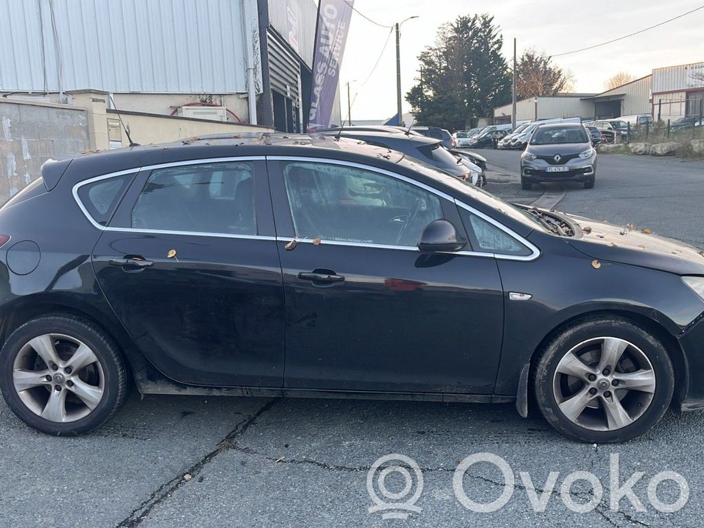 84117467 Opel Astra J Écran / affichage / petit écran, 31,18 € | OVOKO