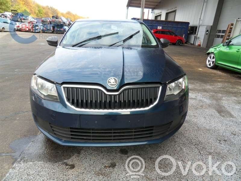 5E0810970B Skoda Octavia Mk3 (5E) Rear arch fender liner splash guards ...