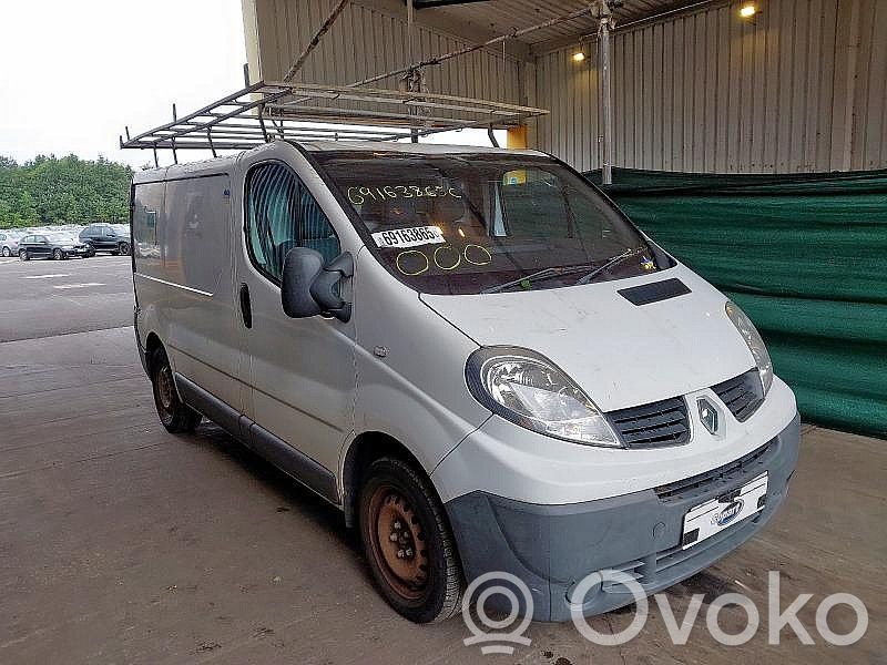 e2010022 Renault Trafic II (X83) Front door electric wing mirror, €15. ...