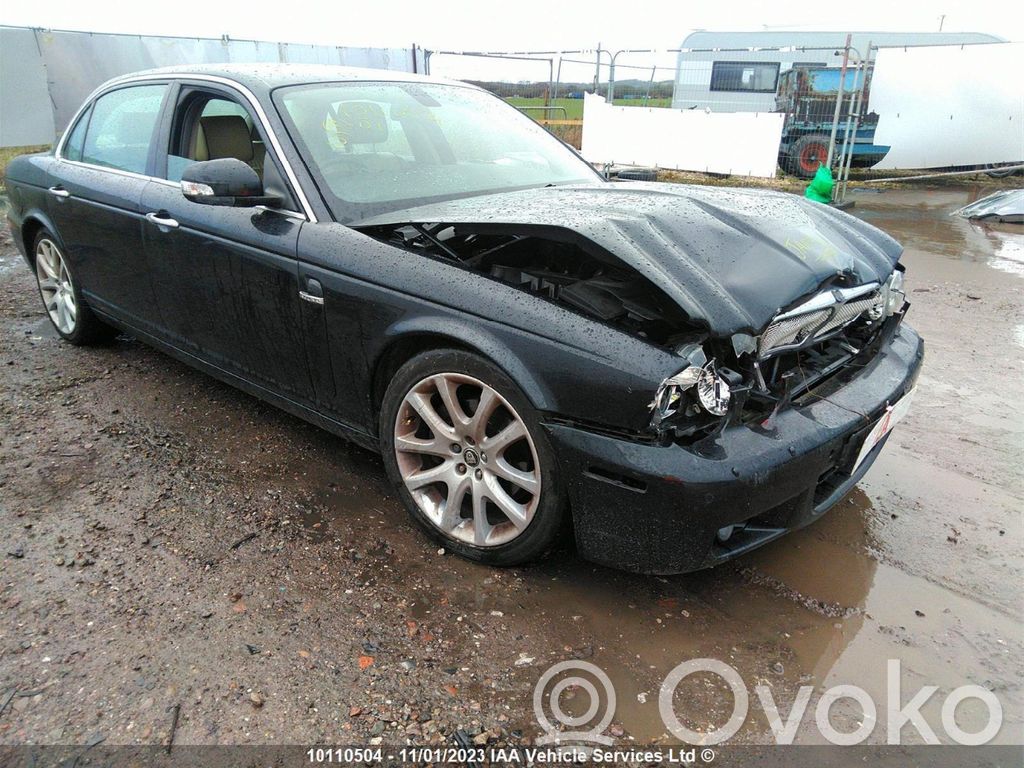 2W937801815AD Jaguar XJ X350 Kojelaudan keskiosan tuuletussuuttimen ...