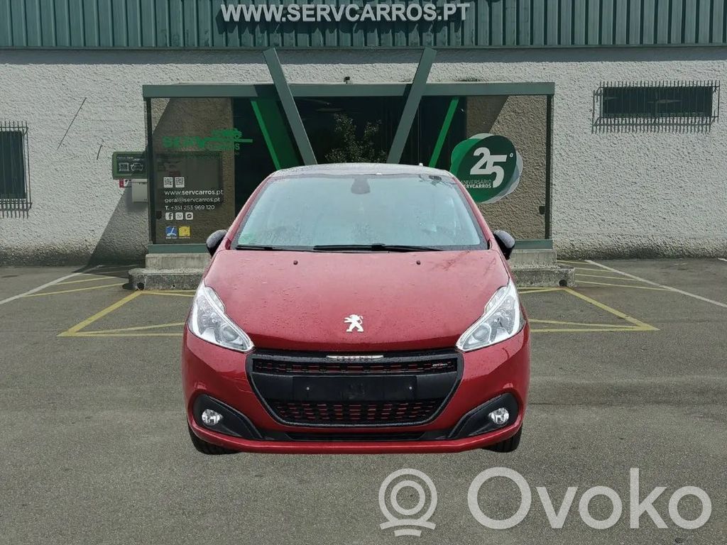 Peugeot 208 Front wheel hub spindle knuckle, €69.00 | RRR