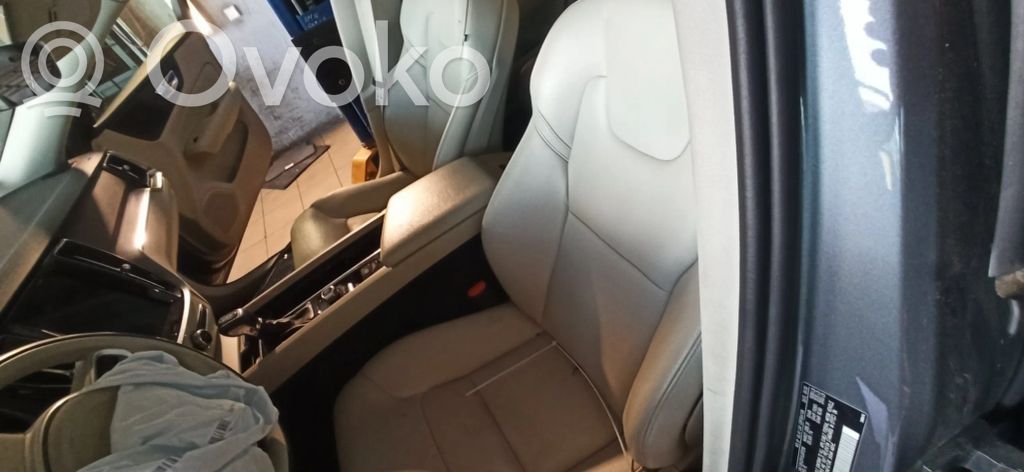 32298153 Volvo S60 Front lower control arm/wishbone, 240.00 € | RRR