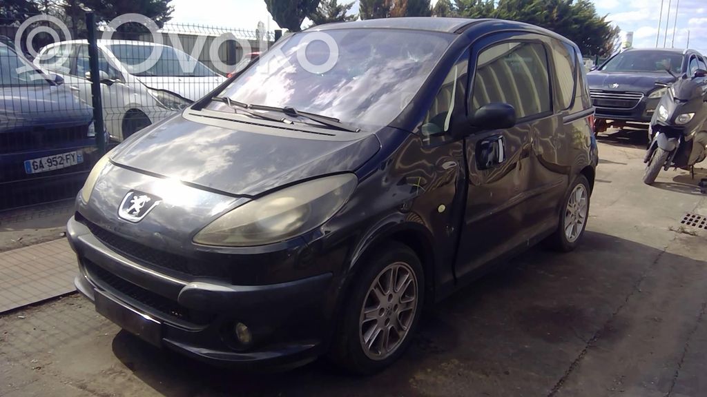 1517C3 Peugeot 1007 Fuel tank cap, €20.00 | RRR