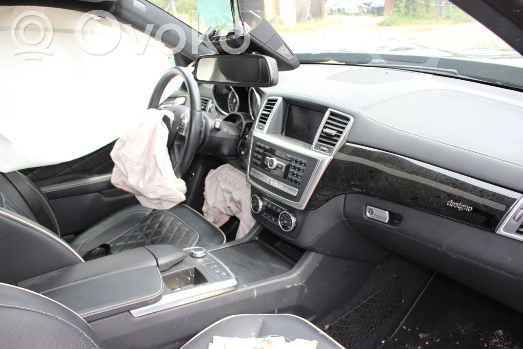 A1668853025 Mercedes-Benz GL X166 Front bumper lip, 16.70 € | RRR