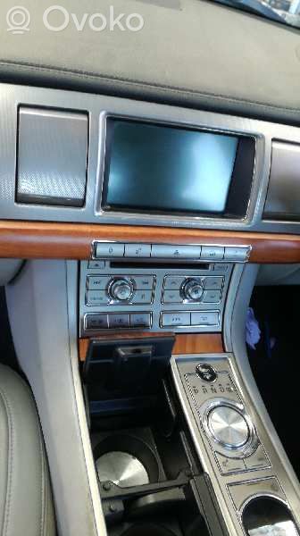 C2P12735 Jaguar XF X250 Rear wheel hub spindle/knuckle, 112.47 € | RRR