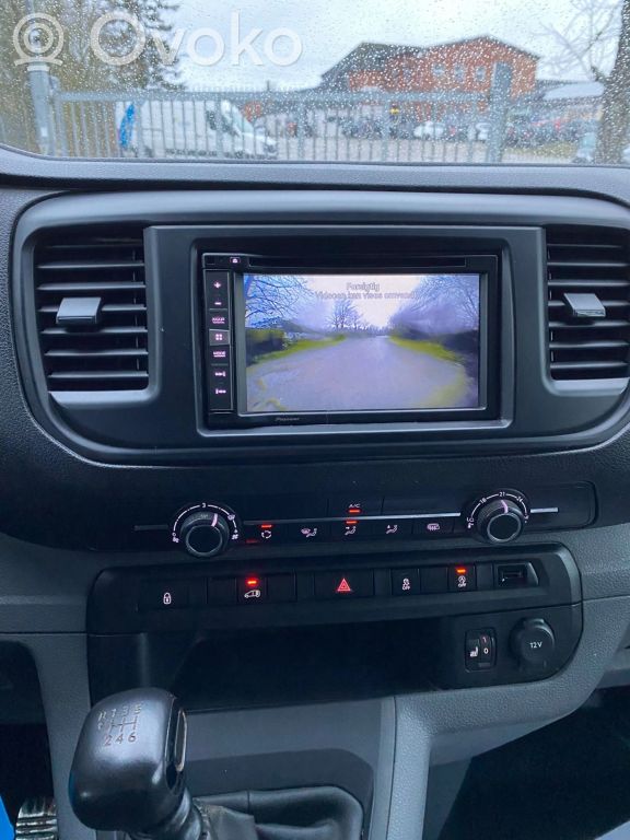 9820029280 Toyota Proace Rear door lower hinge, 39.00 € | RRR