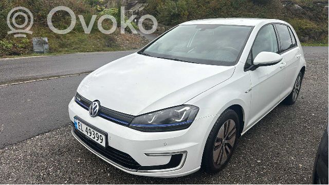 5GE807217AT Volkswagen e-Golf Front bumper, €227.27 | RRR