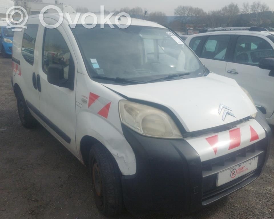 00007106F6 Citroen Nemo Radiateur panneau supérieur d'admission d'air ...