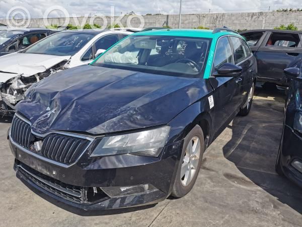 3V0919605E Skoda Superb B8 (3V) Screen/display/small screen, €400.00 | RRR