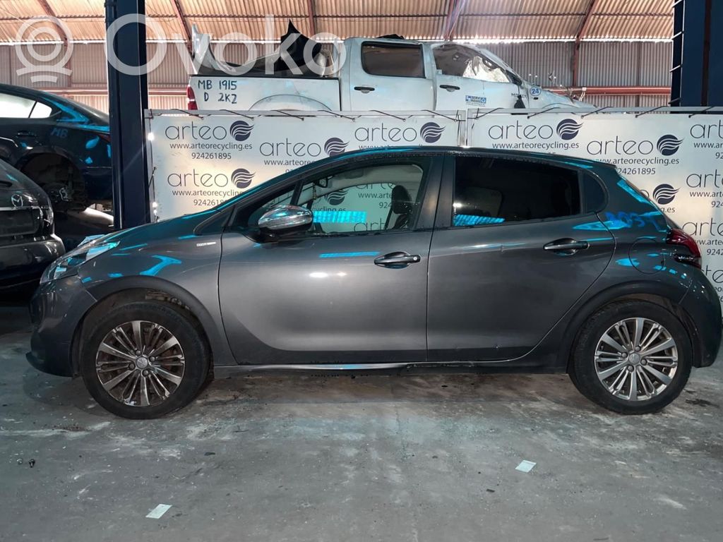 Peugeot 208 Manual 5 speed gearbox, €391.58 | RRR