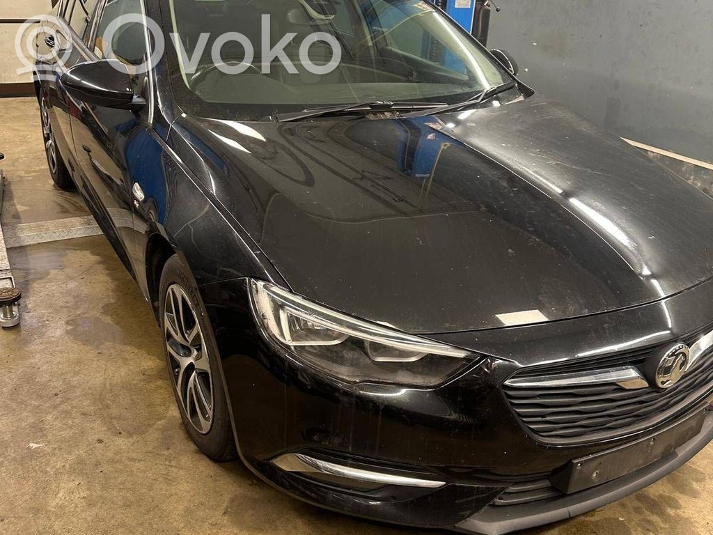 Insignia B Insignia 84208091