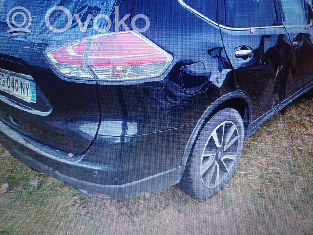 626604CL0B Nissan X-Trail T32 Front bumper skid plate/under tray, €20. ...