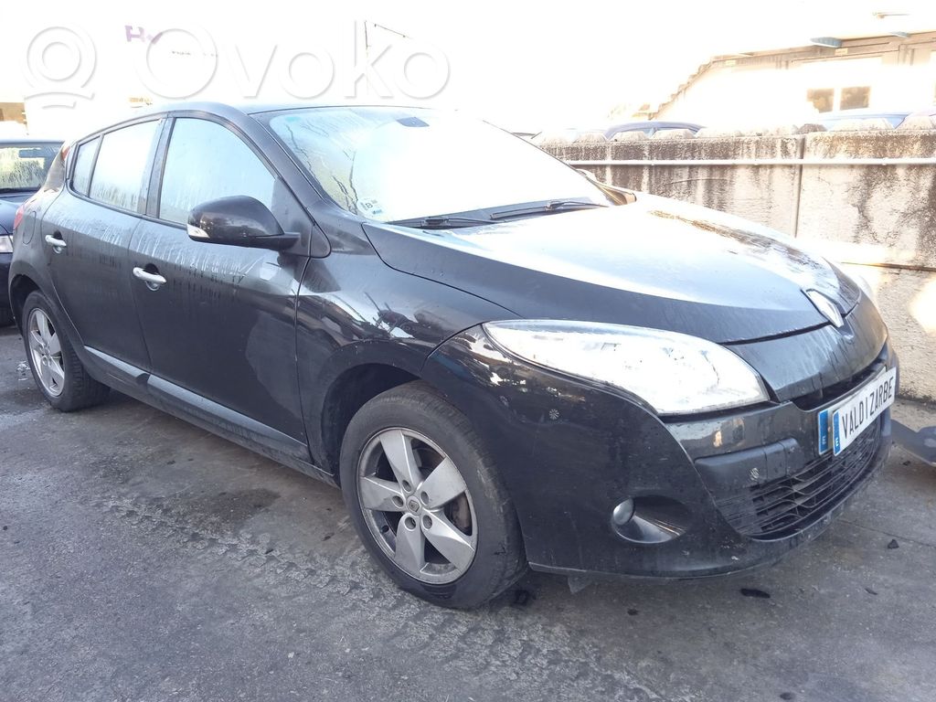 631011470R Renault Megane III Lokasuoja, 52,03 € | OVOKO