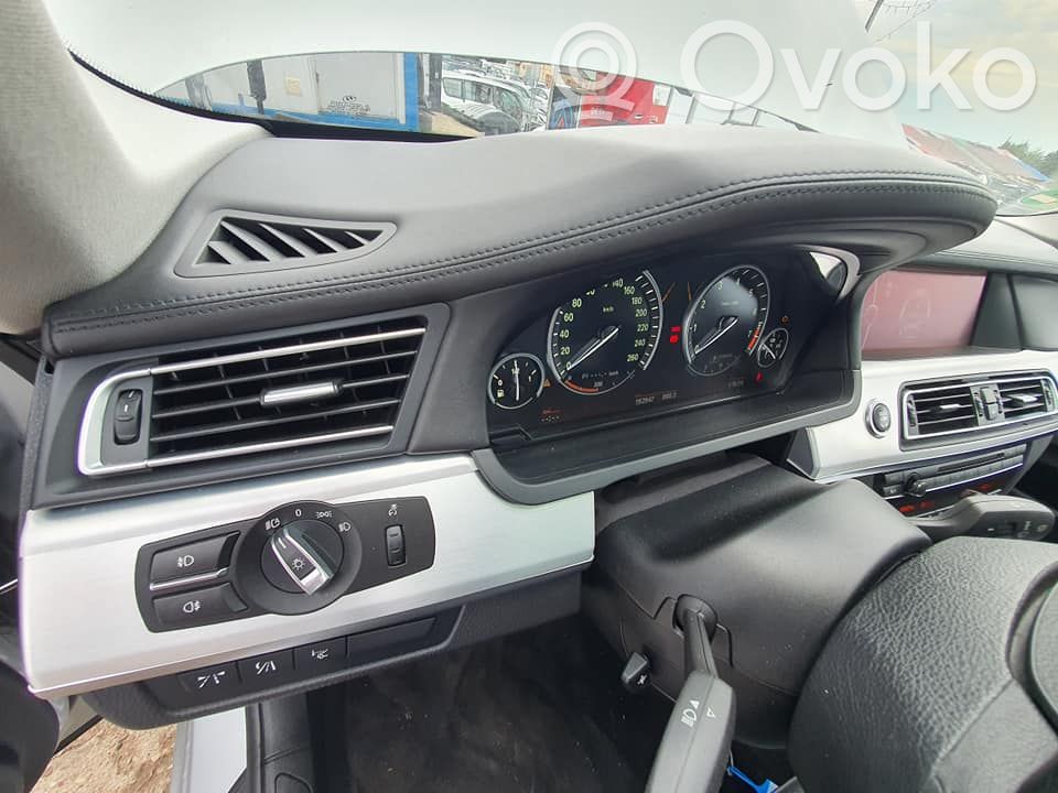 ATA12126 BMW 7 F01 F02 F03 F04 Poignée, déverrouillage du capot moteur ...