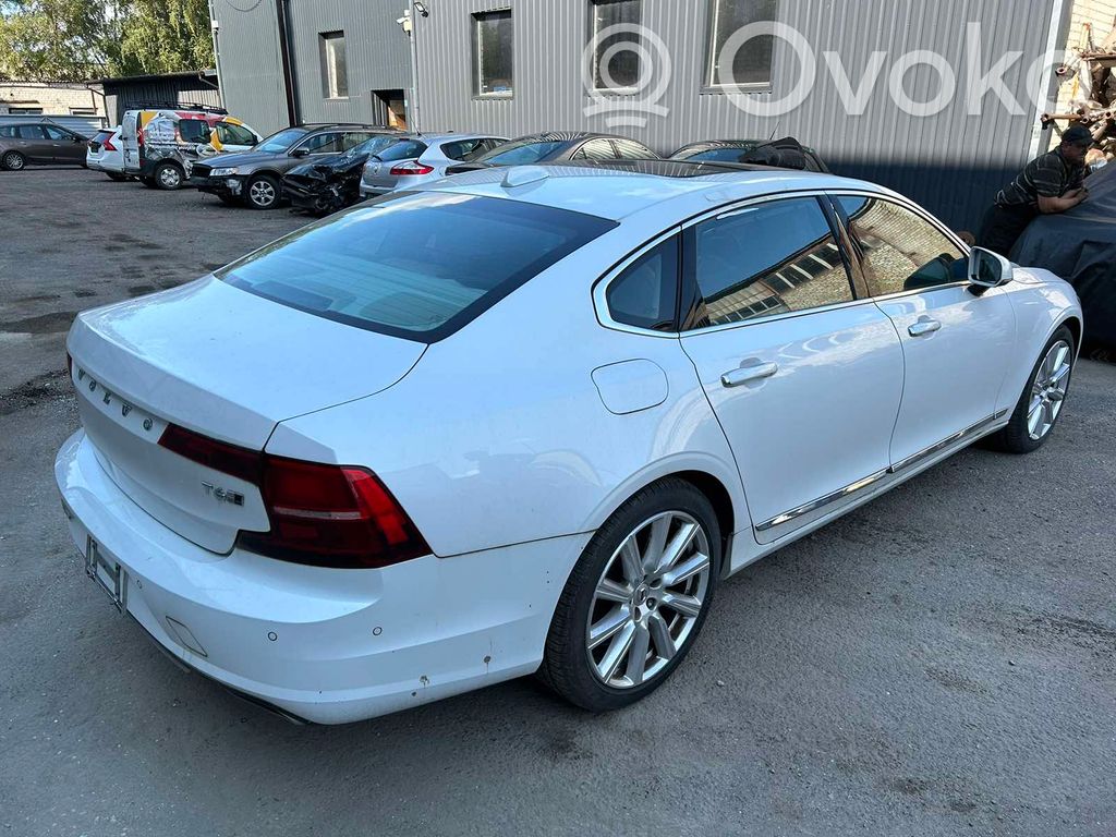 31656777 Volvo S90, V90 Feux arrière sur hayon, 114.00 € | OVOKO