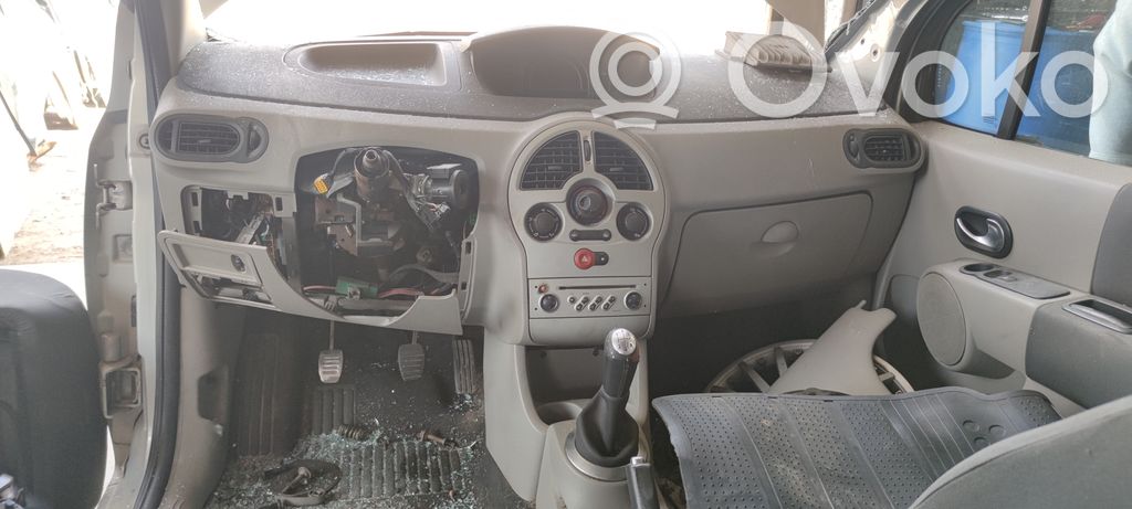 8200224090 Renault Modus Tuyau sous vide, 6.00 € | OVOKO